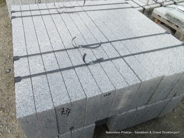 Granit Randsteine / 25 cm Höhe, Leistensteine, Bordsteine, Rasenkante